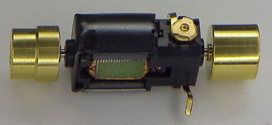 Kato N - Motor para Locomotivas N de 6 eixos, com "Flywheels": 926030 ...